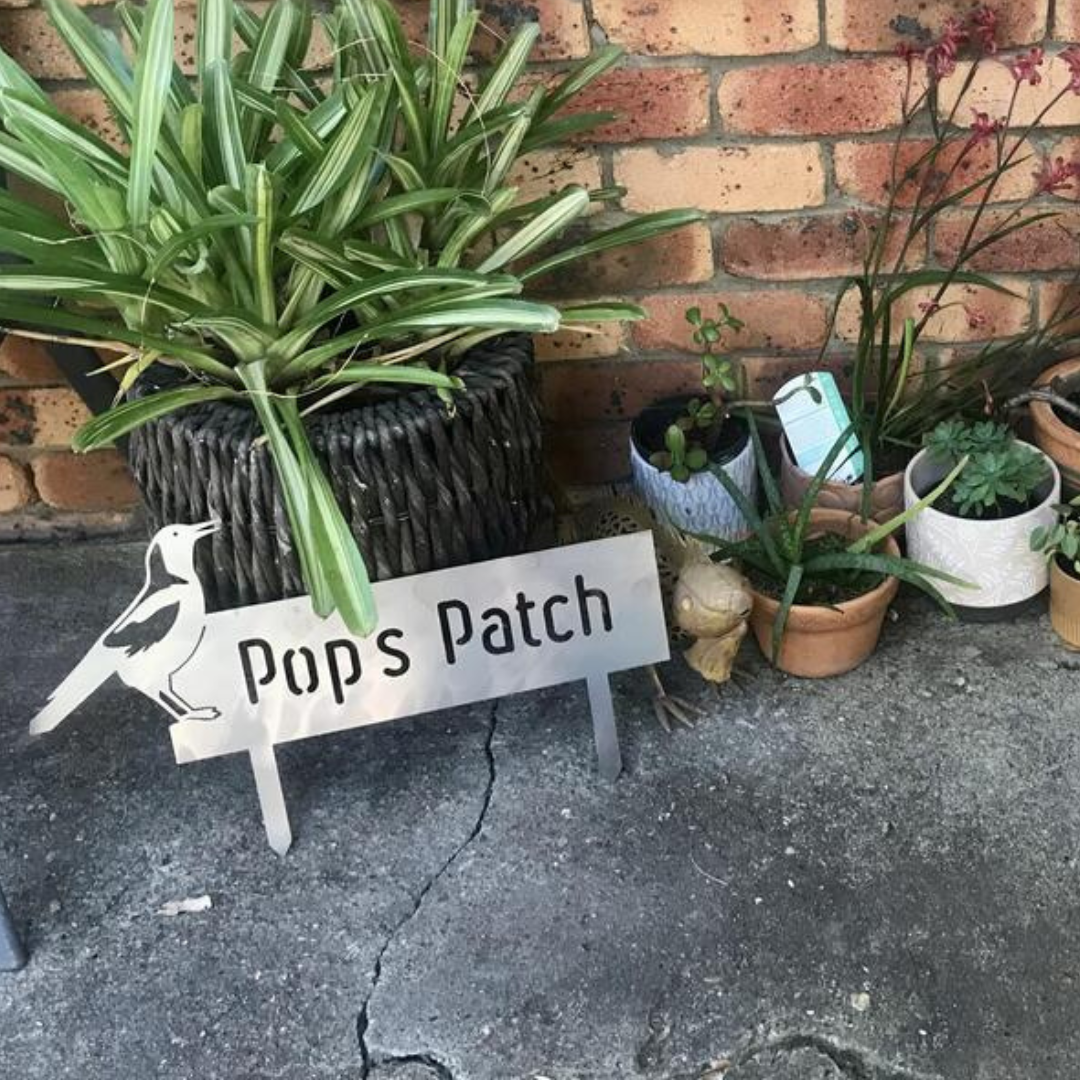 Magpie Garden Sign – Custom Steel Appeal