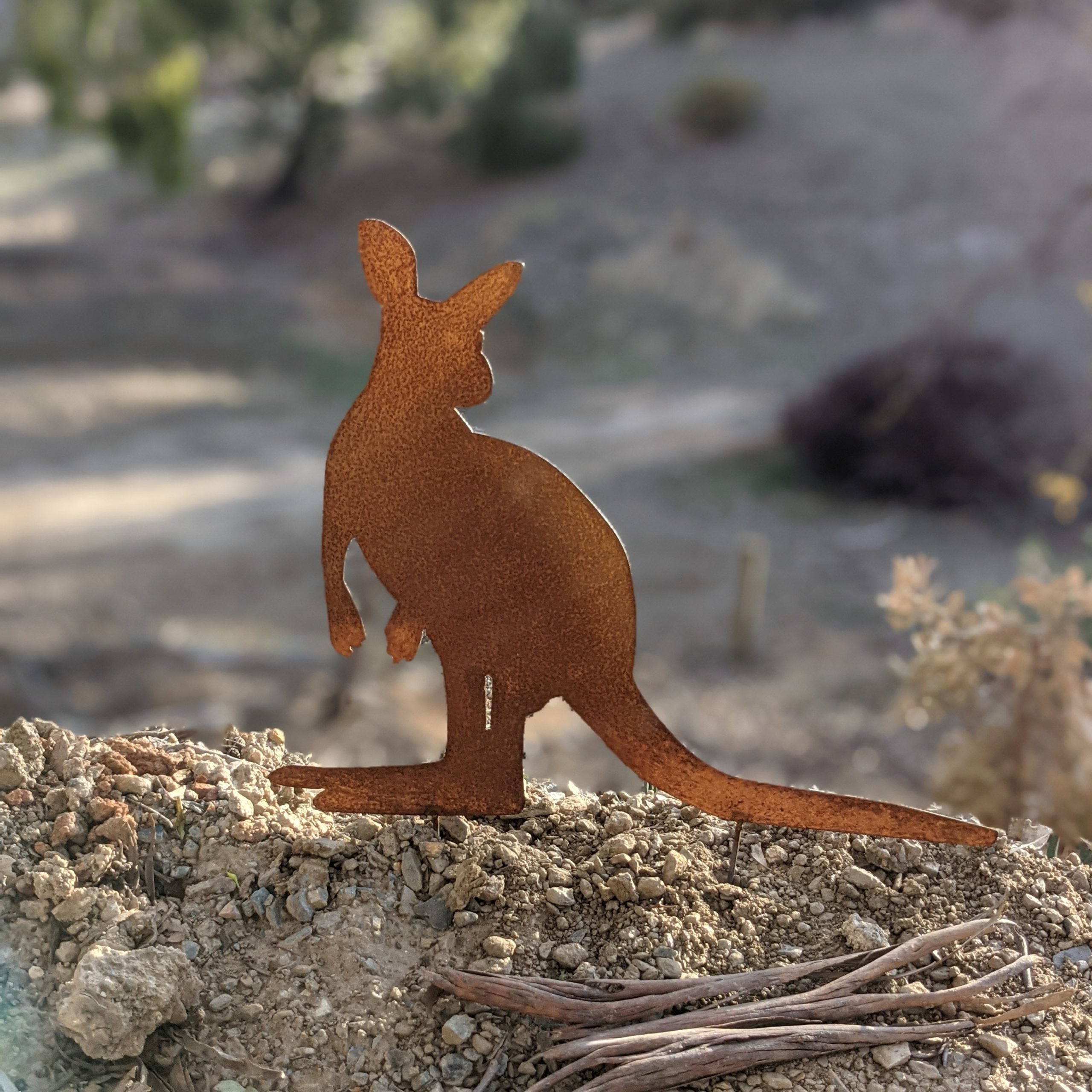 Kangaroo Metal Garden Art | Custom Steel Appeal