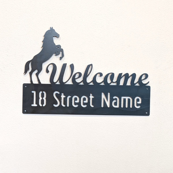 Welcome Horse Sign – Custom Steel Appeal